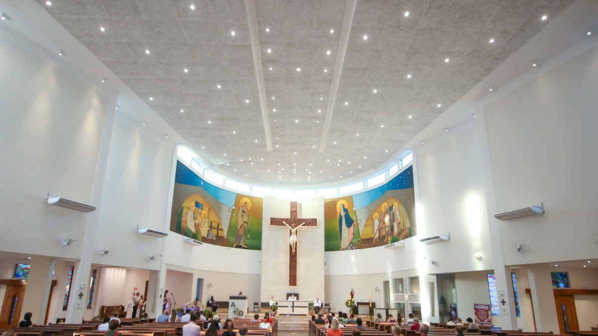 Church Stage Lighting | LED Sanctuary Lighting Retrofit | PAR LED Lights